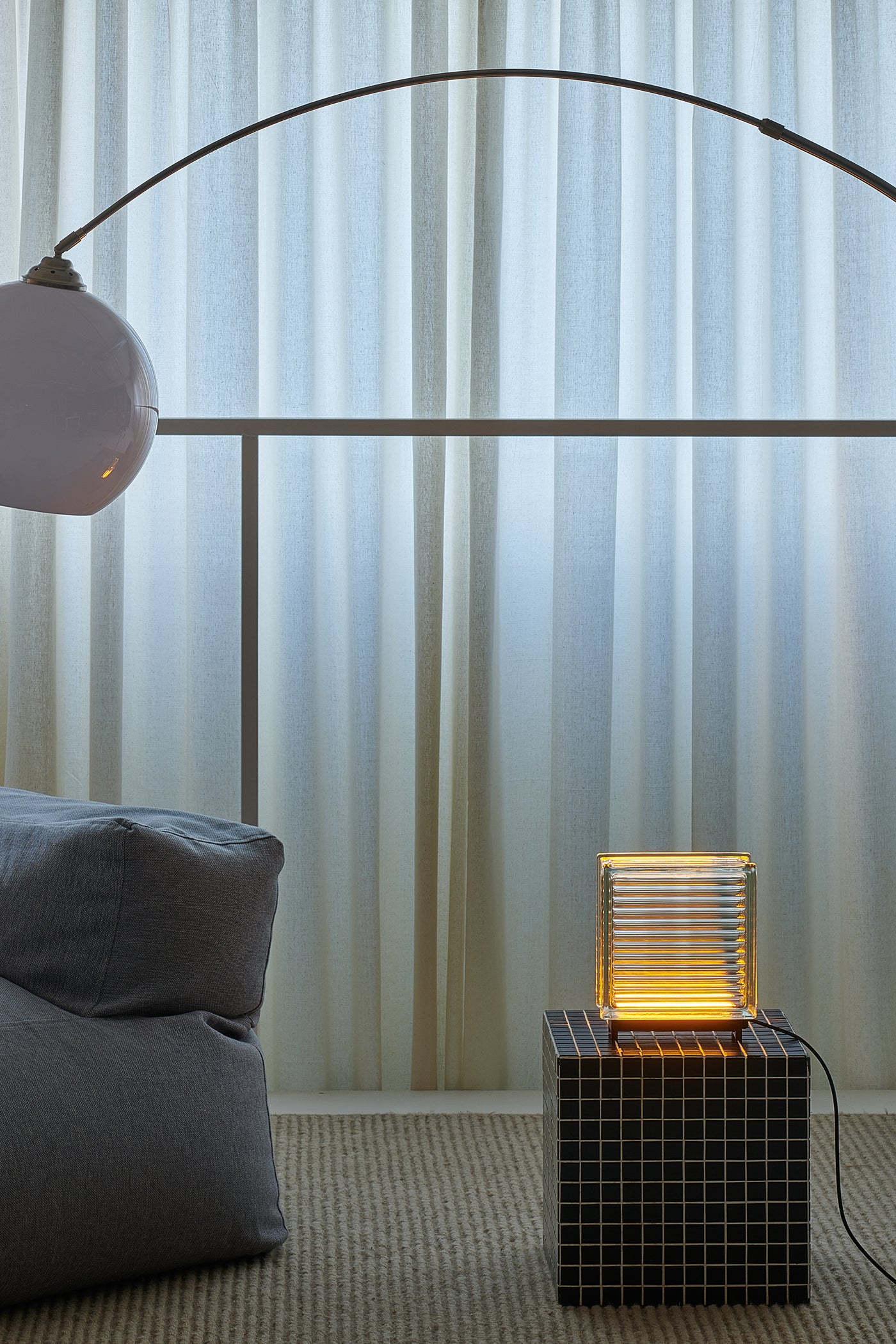 Linear Lamp 01