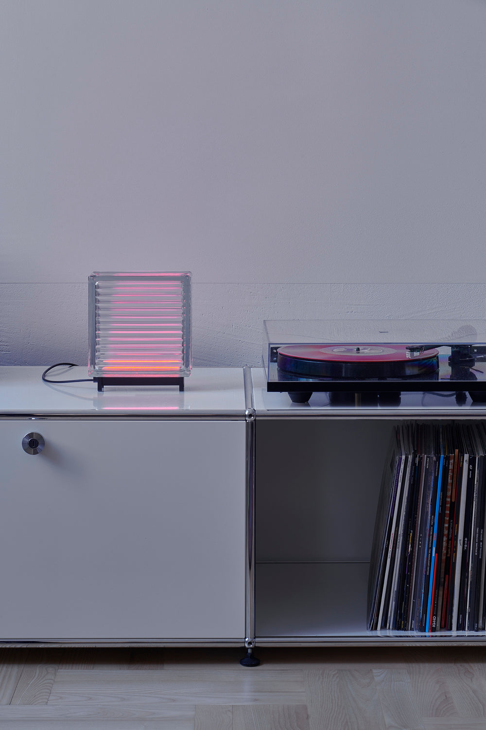 Linear Lamp 01