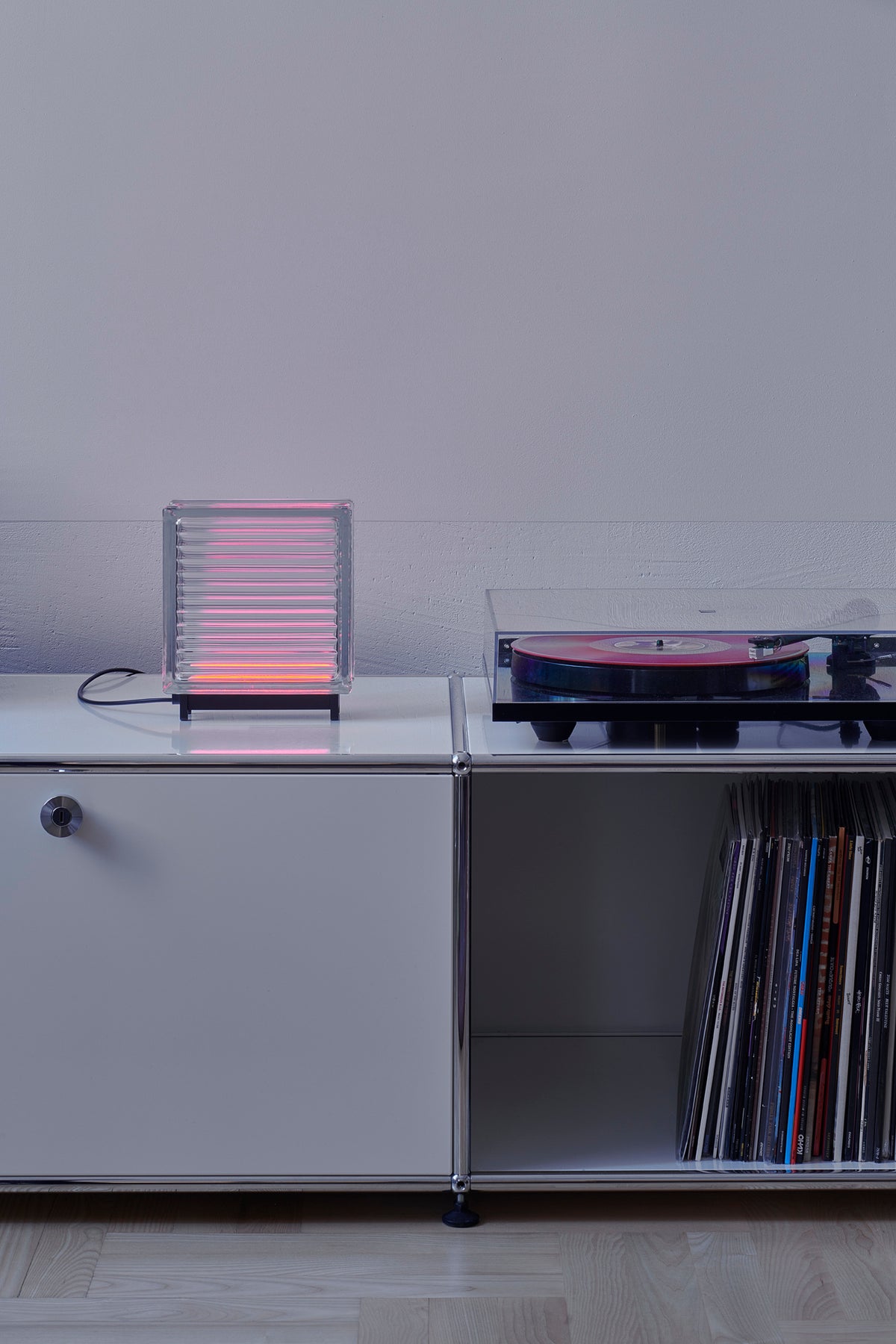 Linear Lamp 01