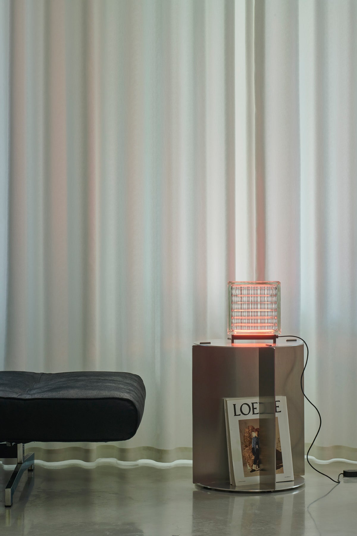 Wide Cross Lamp 01